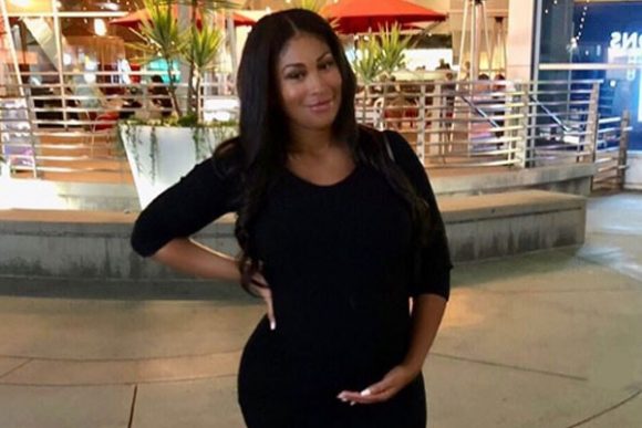 Meet Anansa Sims – Plus Size Model and Beverly Johnson’s Daughter With ...