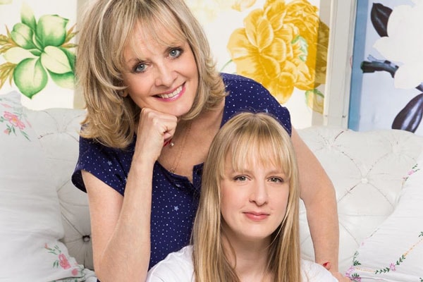 Meet Carly Witney – Photos of 60’s Supermodel Twiggy’s Daughter