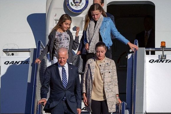 Meet Finnegan Biden - Photos Of Hunter Biden's Daughter and Joe Biden's ...