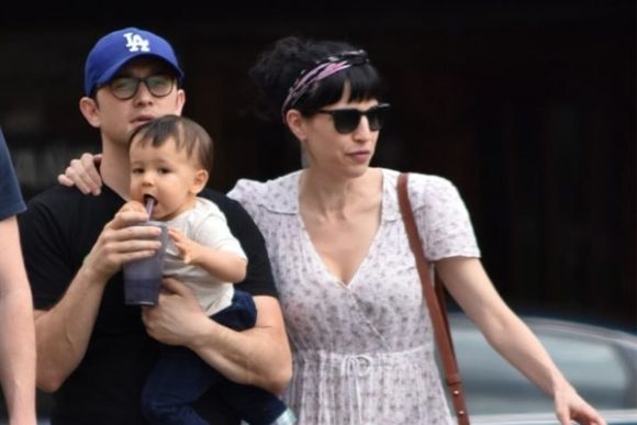 Did You Know Actor Joseph Gordon-Levitt Has Two Kids With Wife Tasha ...