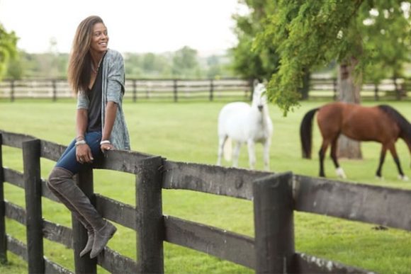 Meet Mavis Spencer - Photos Of Alfre Woodard's Daughter With Husband ...