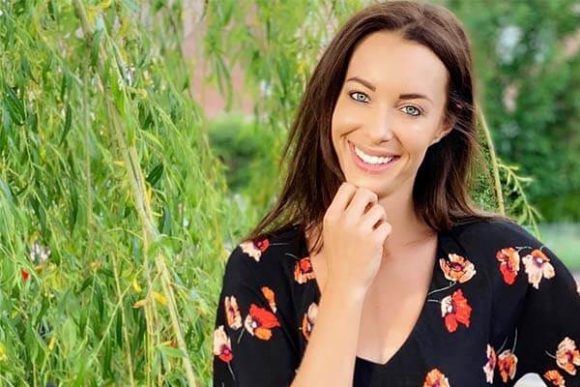 YouTuber Emily Hartridge's Boyfriend Jacob Gave Her The Reasons Why ...