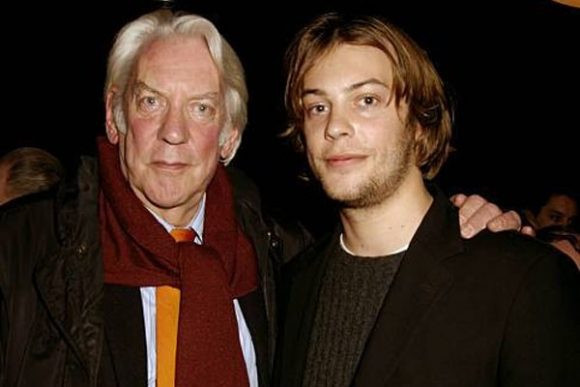 Meet Angus Sutherland - Photos Of Donald Sutherland's Son With Wife ...