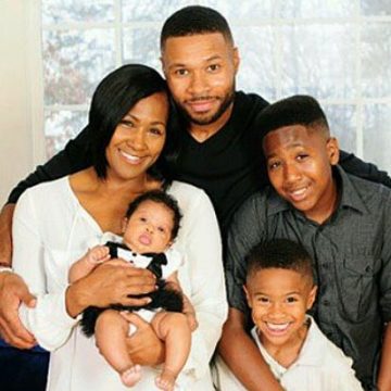 Derrick Carolina Archives | Ecelebritymirror