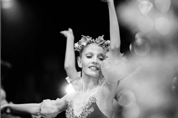 Meet All Of Actor David Wenham's Children With Partner Kate Agnew ...