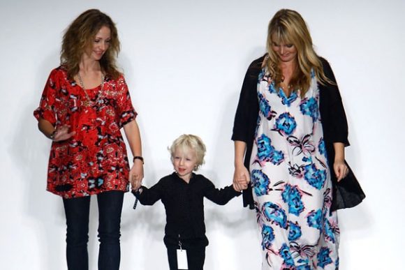 Meet All Of Singer Beck's Children That He Had With Estranged Wife ...