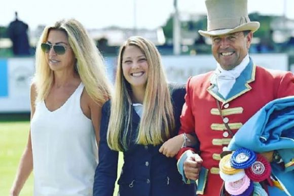 Meet Kira Bonder - Photos Of Steve Bing's Daughter With Former Partner ...