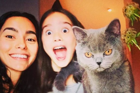 Meet Nicolette Huff - Photos Of Sandrine Holt's Daughter With Travis ...