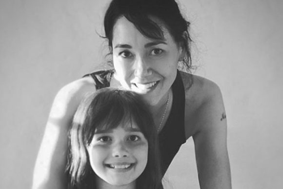 Meet Nicolette Huff - Photos Of Sandrine Holt's Daughter With Travis ...