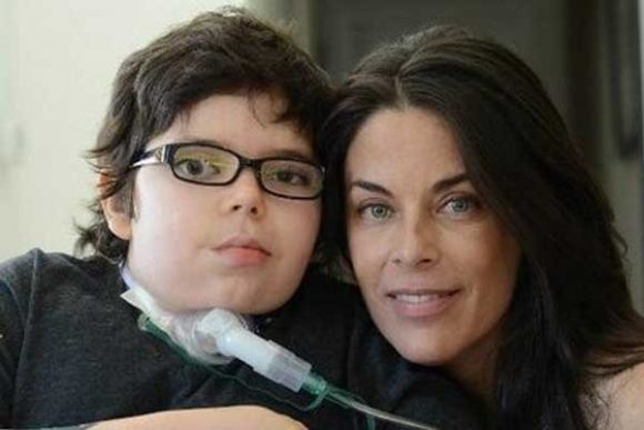 Slade Smiley ex-wife and son | Ecelebritymirror