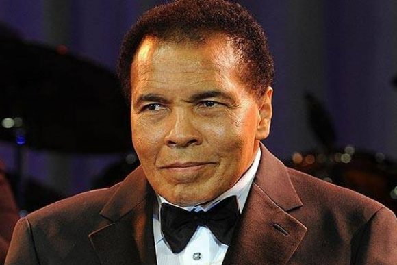 Miya Ali | Ecelebritymirror