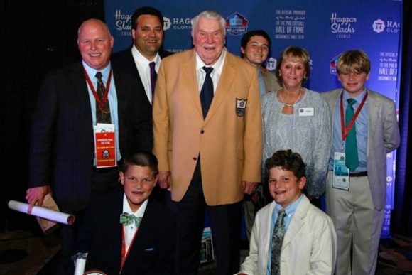 John Madden's Wife Virginia Fields Since 1959, What Could Be The Secret ...