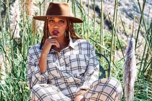 Unlike Her Father, Sinbad's Daughter Paige Adkins Is An Emerging Singer ...