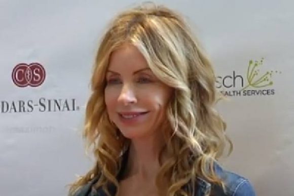 Married To Bruce Springsteen For 4 Years, Find Our Where Is Julianne ...