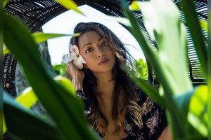 Bruno Mars' Sister Tiara Hernandez Loves Surfing And Is Very Energetic ...