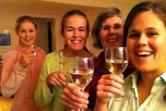 Find Out If All Of Magnus Carlsen's Sisters Are Also Good At Chess Or ...