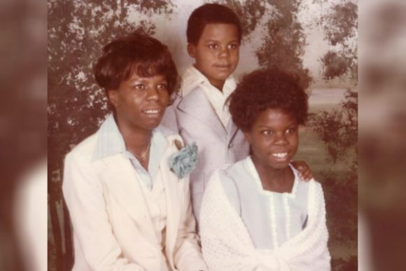 What's The Story Behind Leslie Jones' Brother Rodney Keith Jones ...