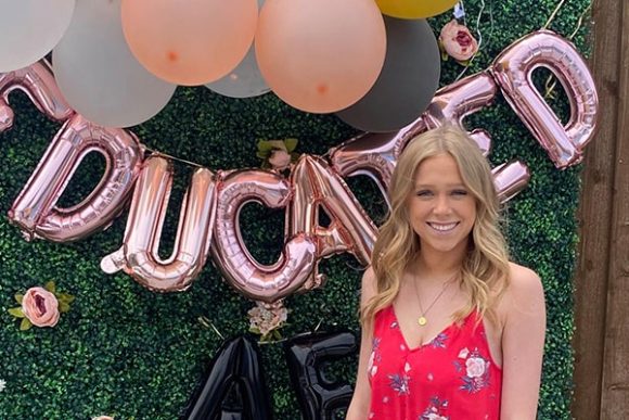 Jaret Reddick's Daughter Emma Reddick, Blonde Hair Suits Her Perfect ...