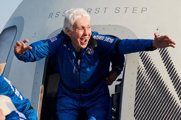 Wally Funk after returning from space | Ecelebritymirror