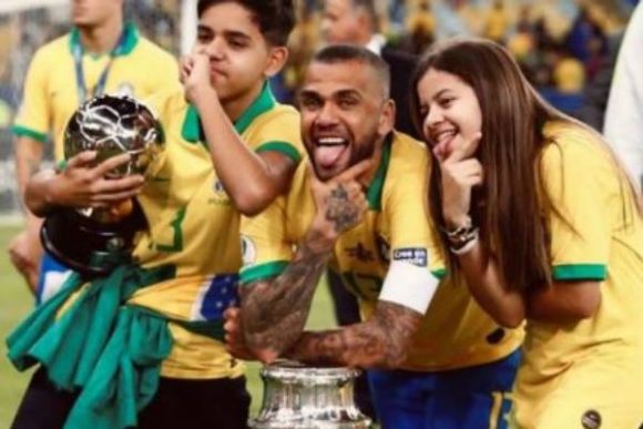 Dani Alves' Ex-wife Dinora Santana - Were Married For 3 Years Only ...