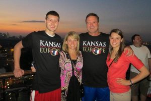 Married Since 1988, Learn More About Bill Self's Wife Cindy Self ...
