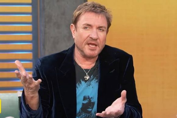 Chris Slade Net Worth - Income And Earnings As A Drummer | eCelebrityMirror