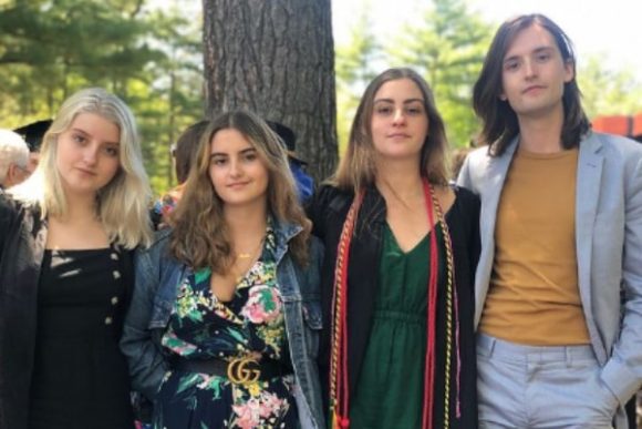 Poppy Edwards - Anthony Edwards' Daughter Has Already Grown Up ...