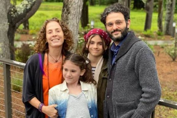 Take A Look At Arian Moayed's Family, Meet His Children And Wife ...