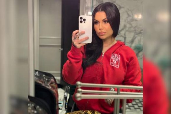 The Secret to Makeup artist and YouTuber Bailey Sarian's Net Worth ...