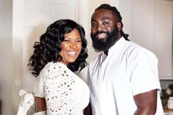 Tamela Gill Davis Husband Demora Davis | eCelebrityMirror